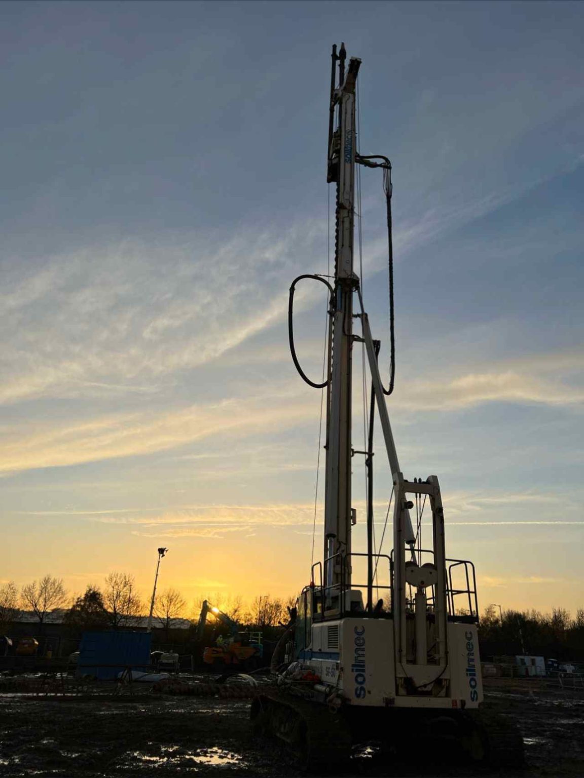 Piling Rig and Equipment for Hire | Alpha Piling